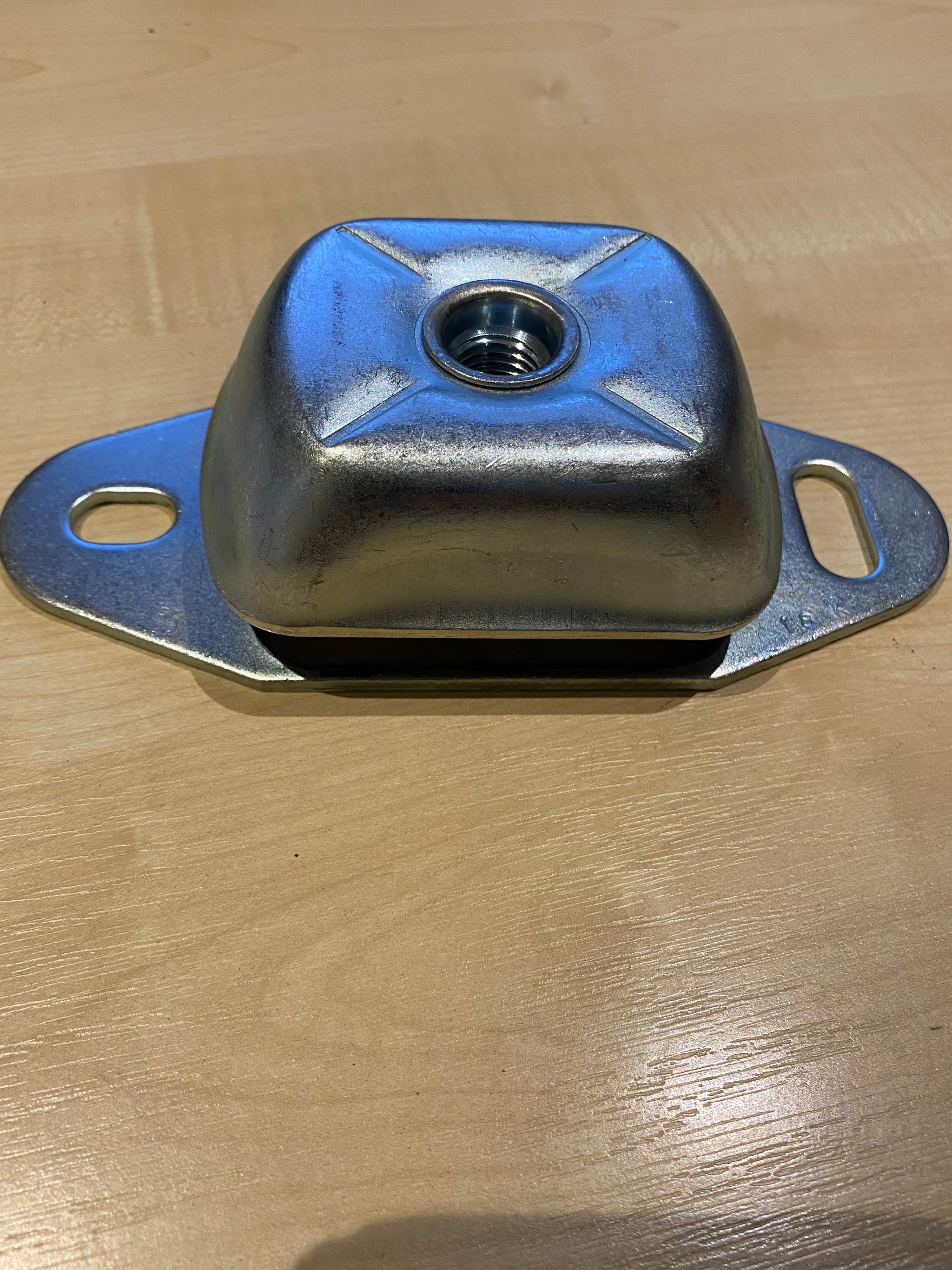 Engine mount all VW engines – Arvor Marine Parts VAT 324 6022 37